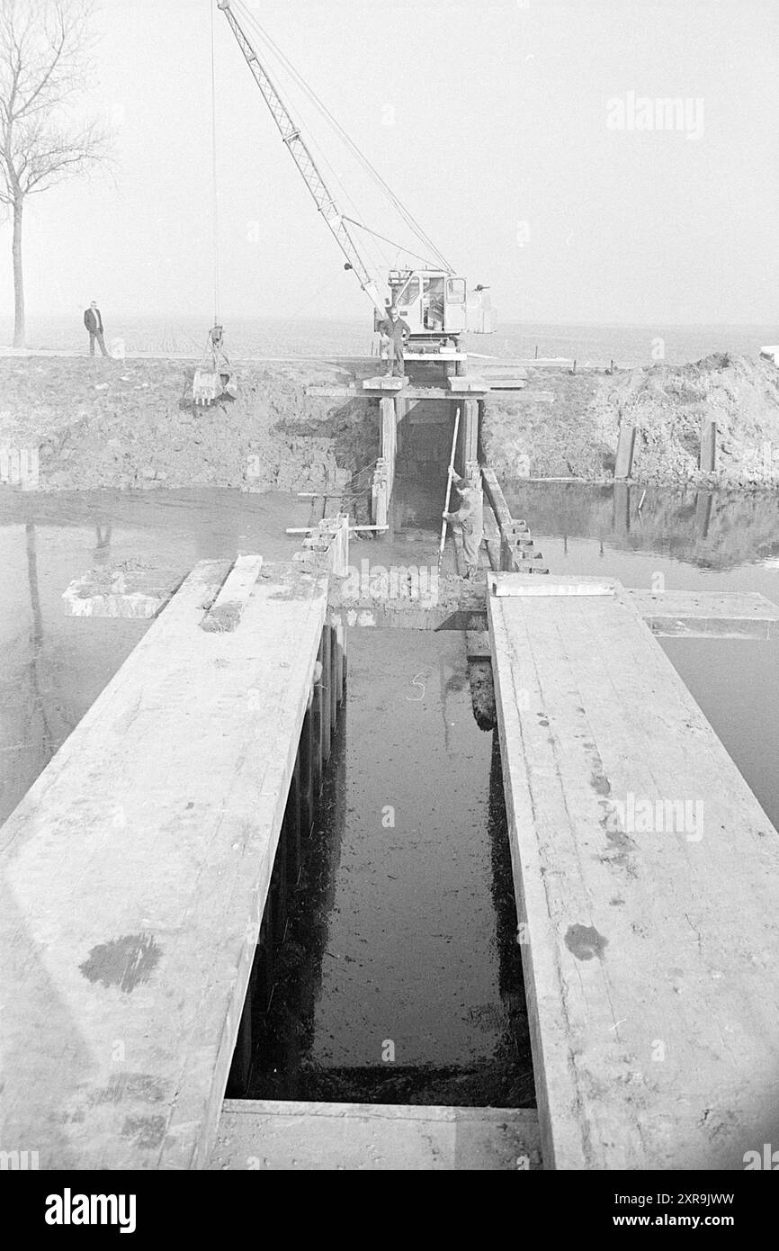 Historic culvert Black and White Stock Photos & Images - Alamy