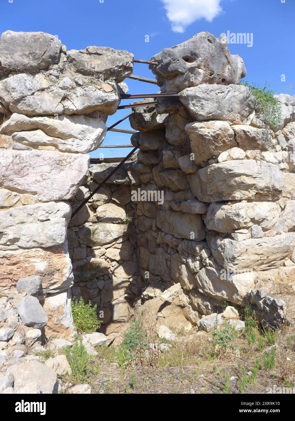 Tyrintha, Ancient Copper age citadels in Argolis, Peloponese, Greece ...