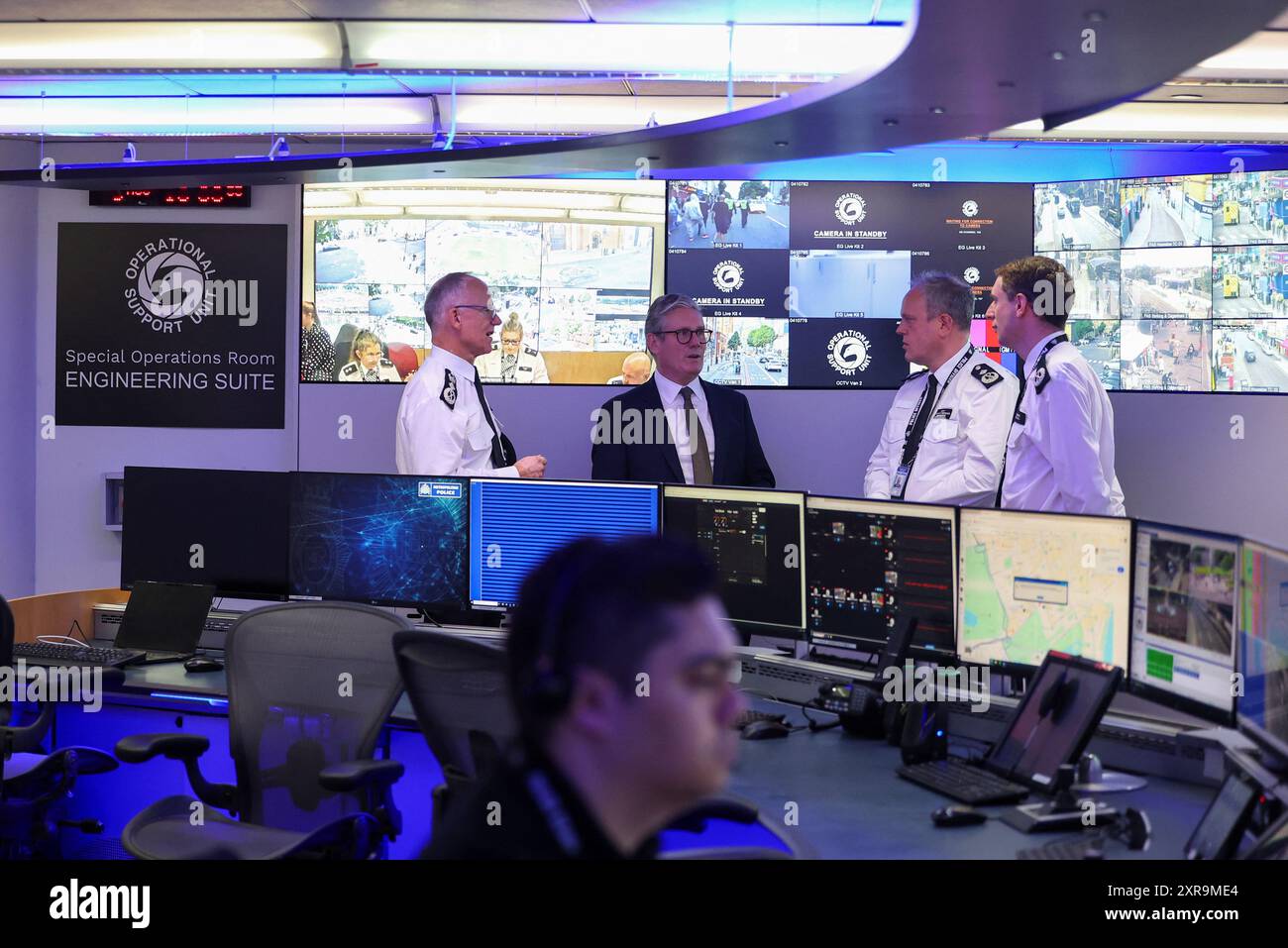 Prime Minister Keir Starmer speaks with Metropolitan Police ...