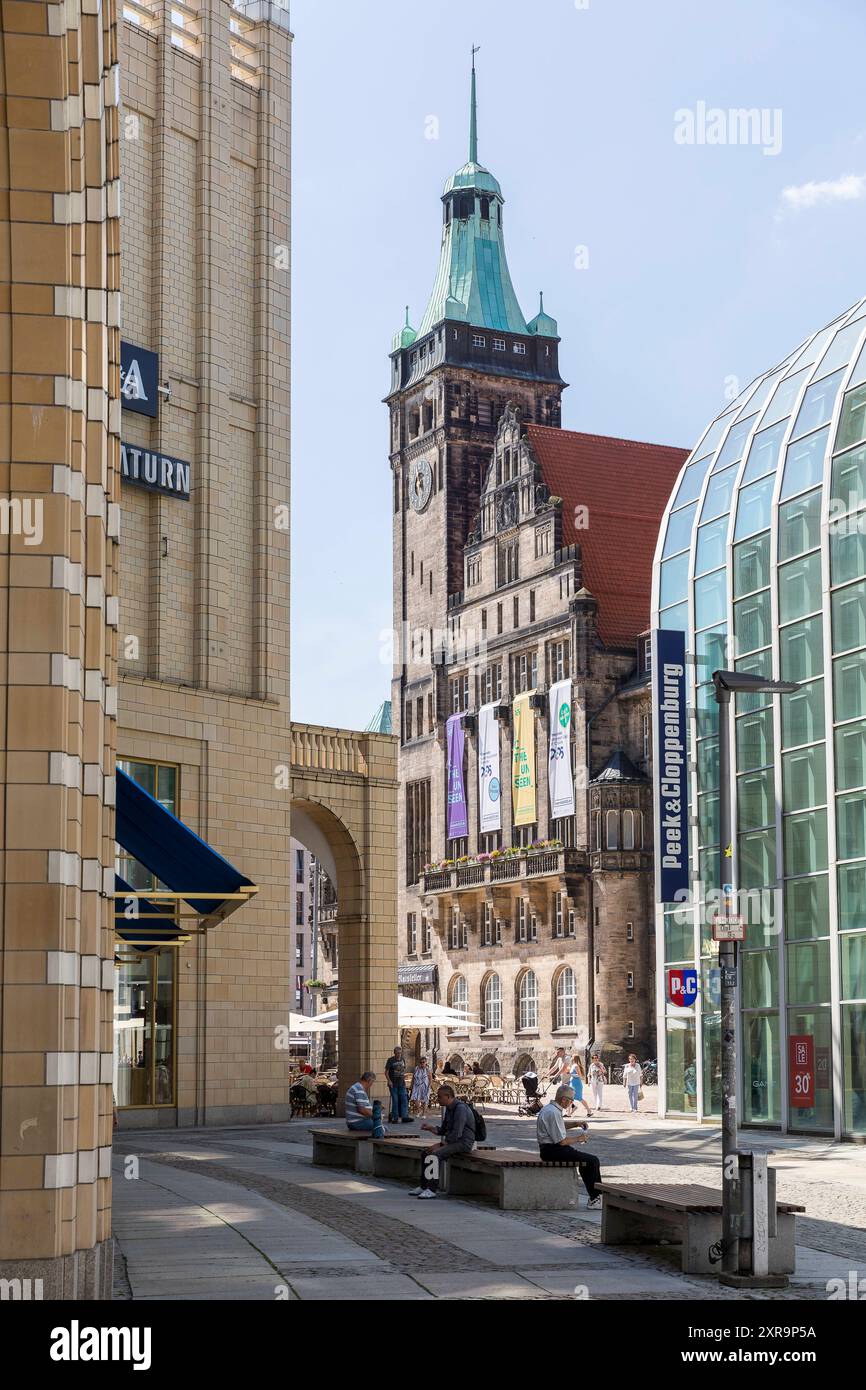 Einkaufszentrum Galerie Roter Turm und Neues Rathaus, Chemnitz, Sachsen ...