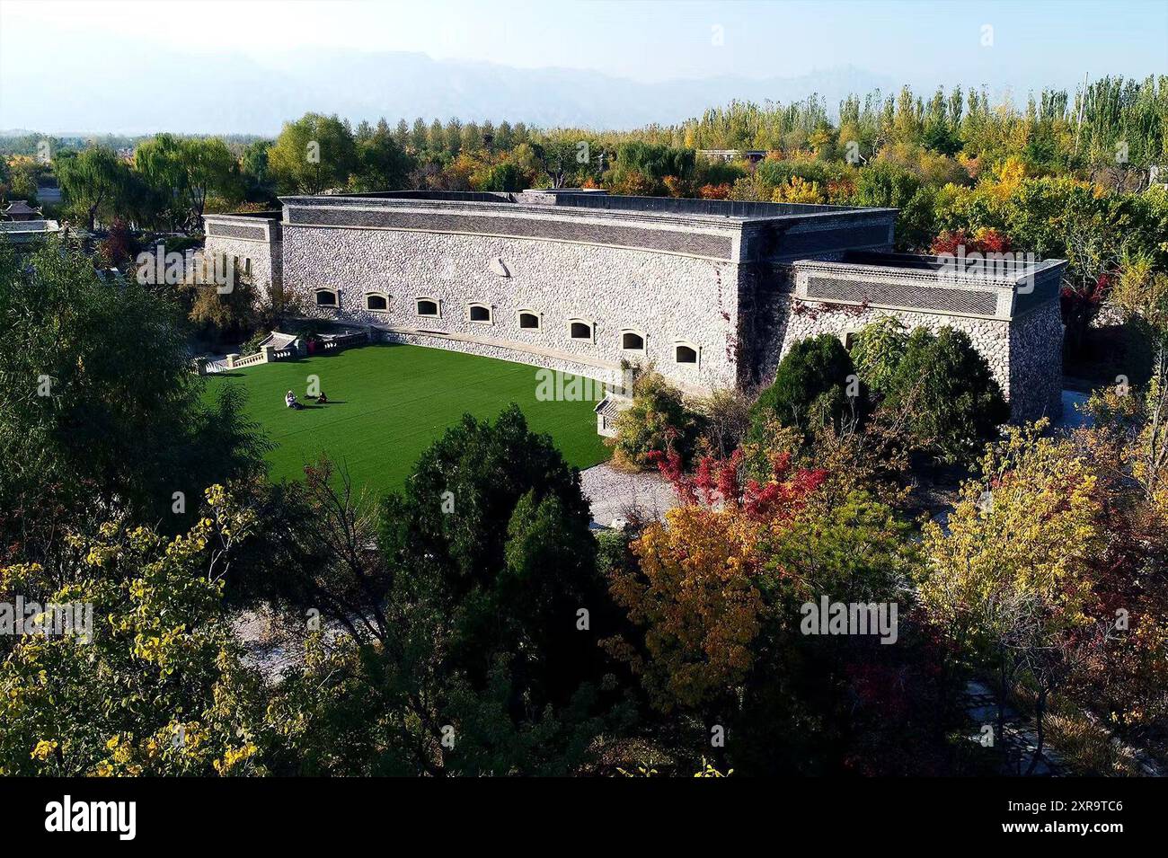 China winery tourism hi-res stock photography and images - Alamy