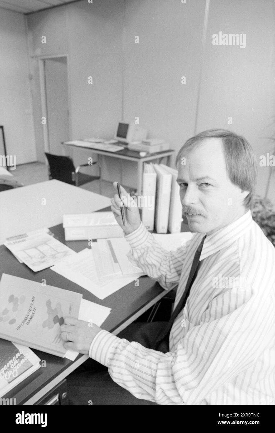 Peter visser media systems hi-res stock photography and images - Alamy