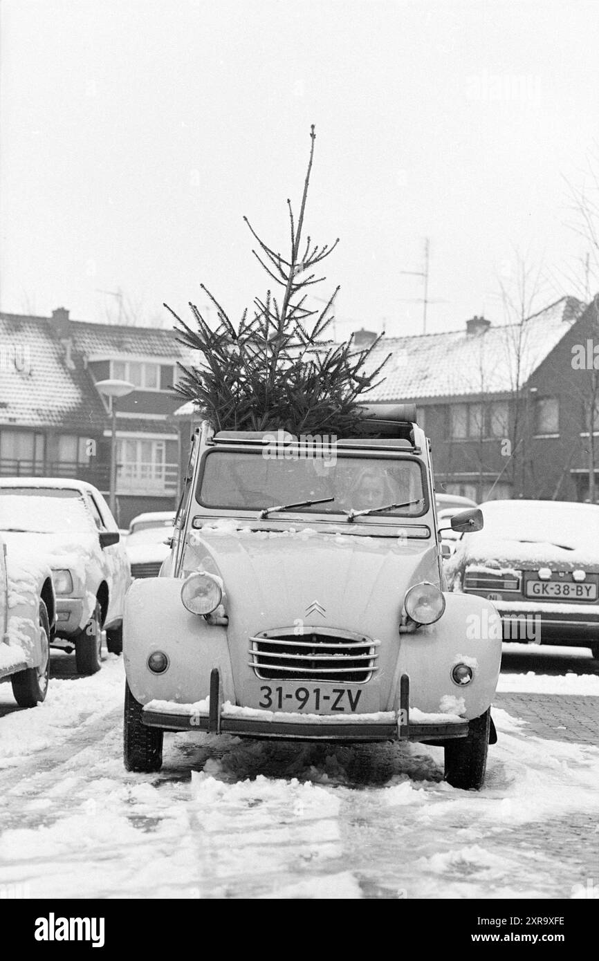 Citroen 2cv netherlands Black and White Stock Photos & Images - Alamy