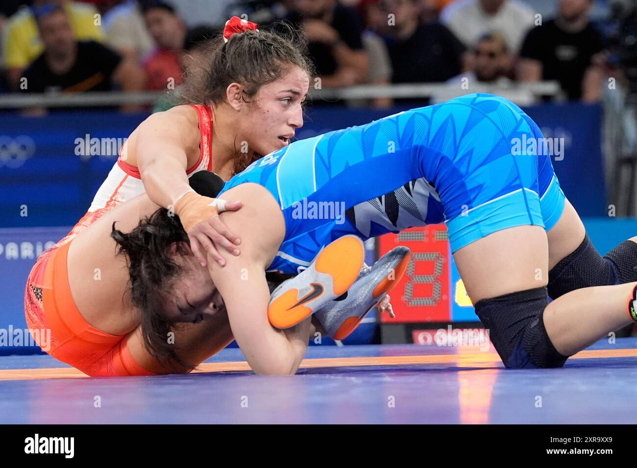 Canada's Ana Paula Godinez Gonzalez, left, and Japan's Sakura Motoki ...
