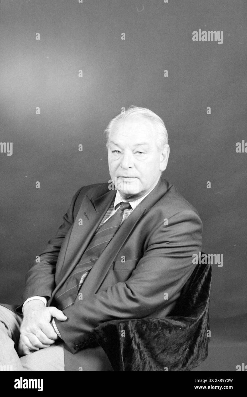 Mr nelis hi-res stock photography and images - Alamy