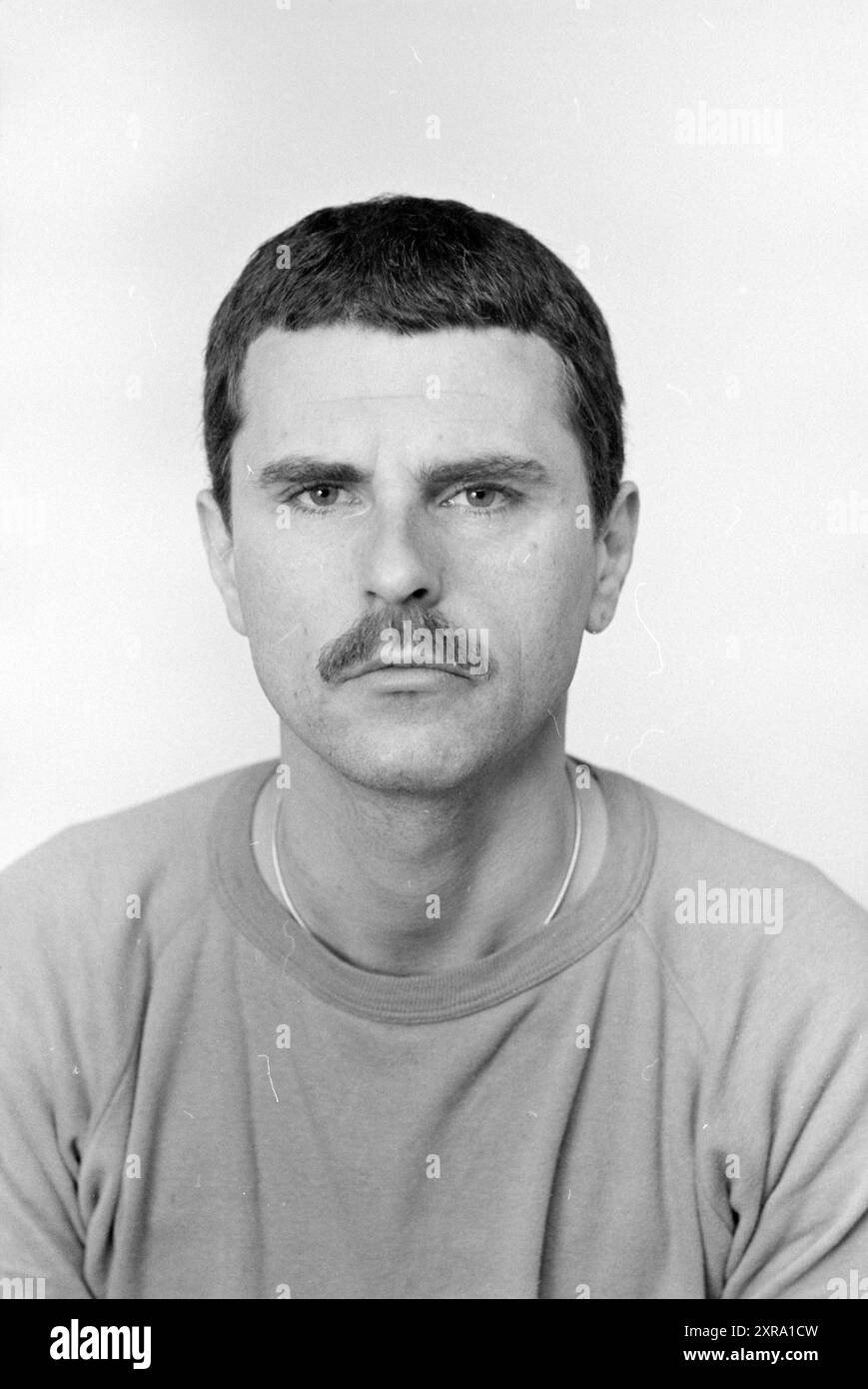 Police passport photo hi-res stock photography and images - Alamy