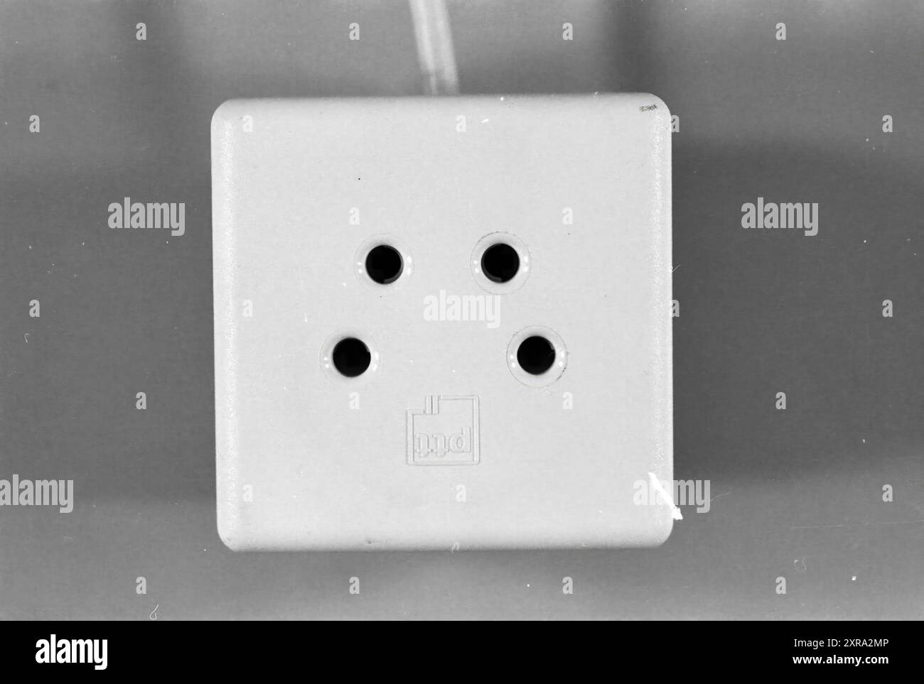 PTT telephone wall socket, 00-00-1993, Whizgle Dutch News: Historic ...