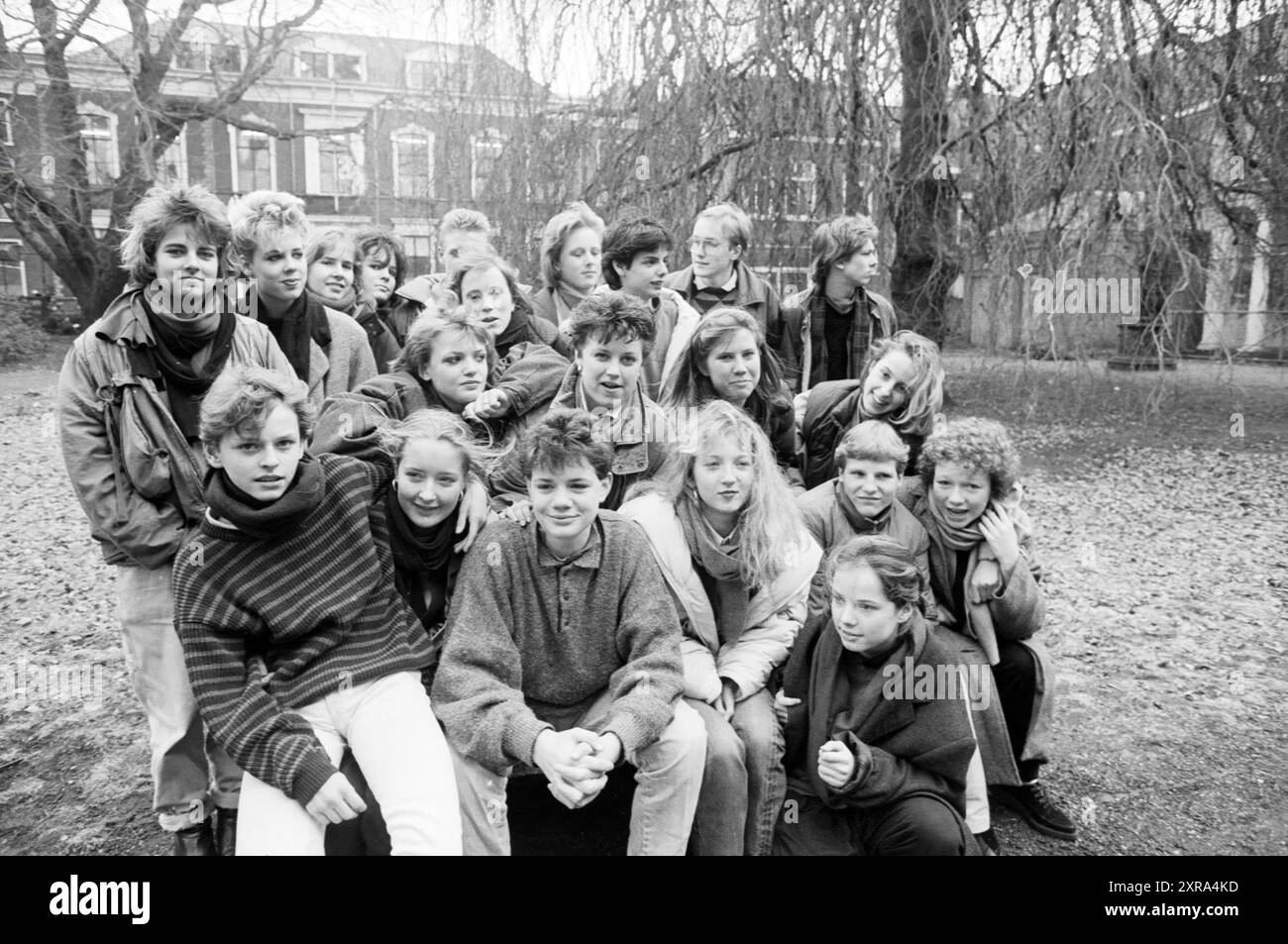 4th grade urban gymnasium, Schools, 01-02-1987, Whizgle Dutch News ...