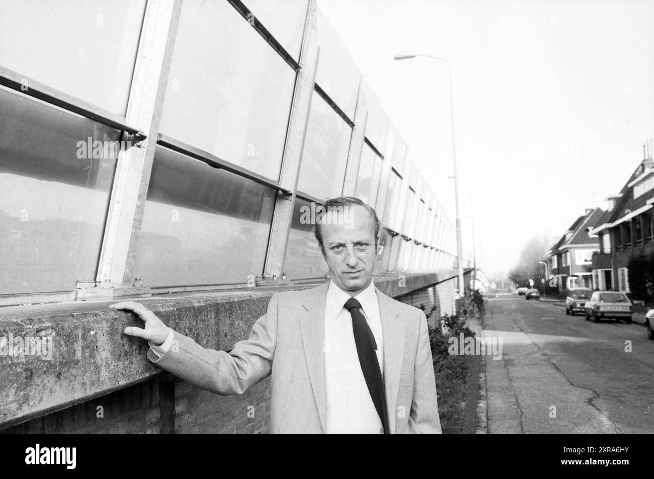 Mr Dorst at noise barriers Randweg, Noise, Persons, Westelijke Randweg ...
