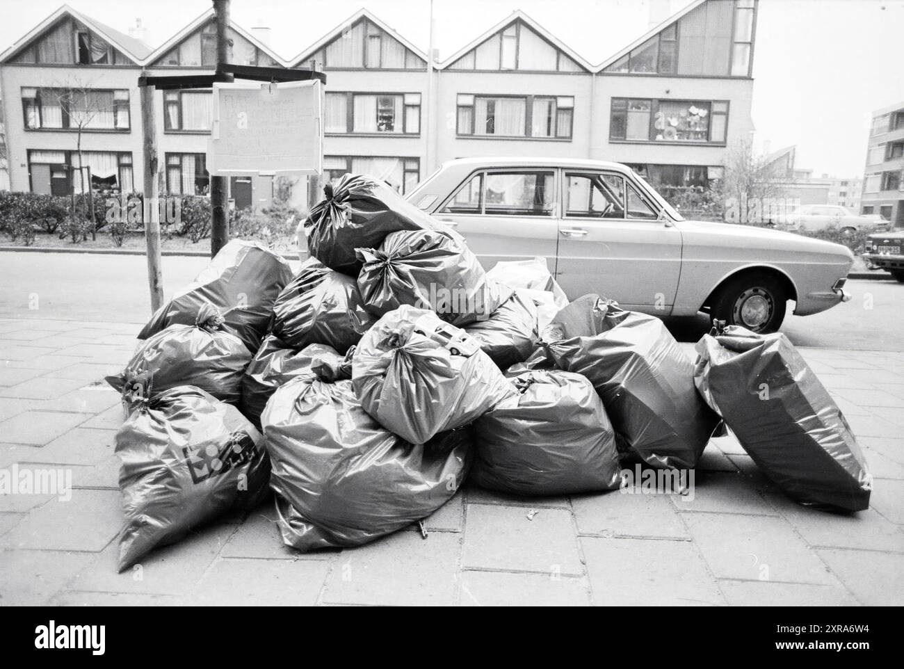 13 04 1979 hi-res stock photography and images - Alamy