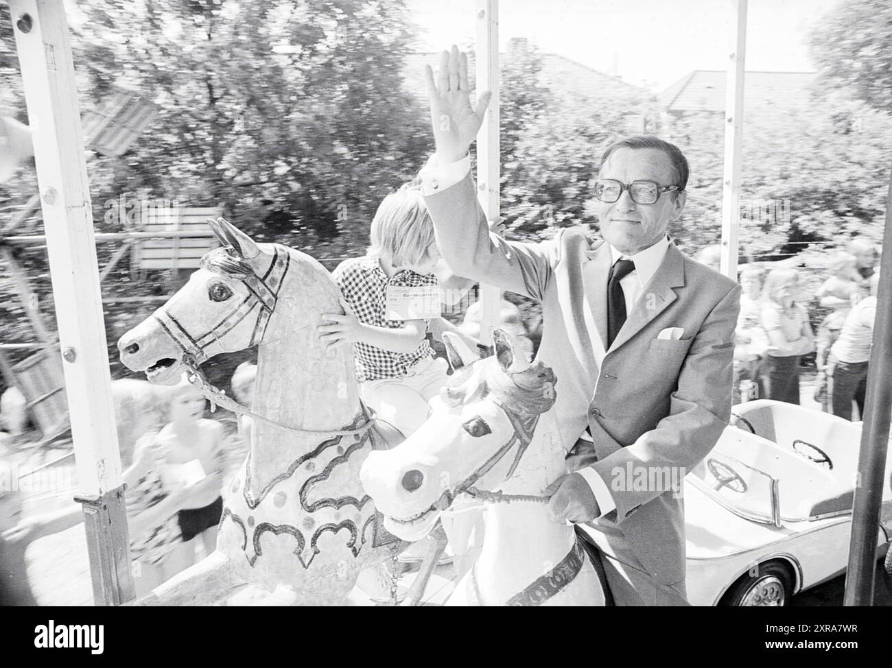 Mayor De Gou opens Werfstraat playground, Mayors, Opening, openings ...