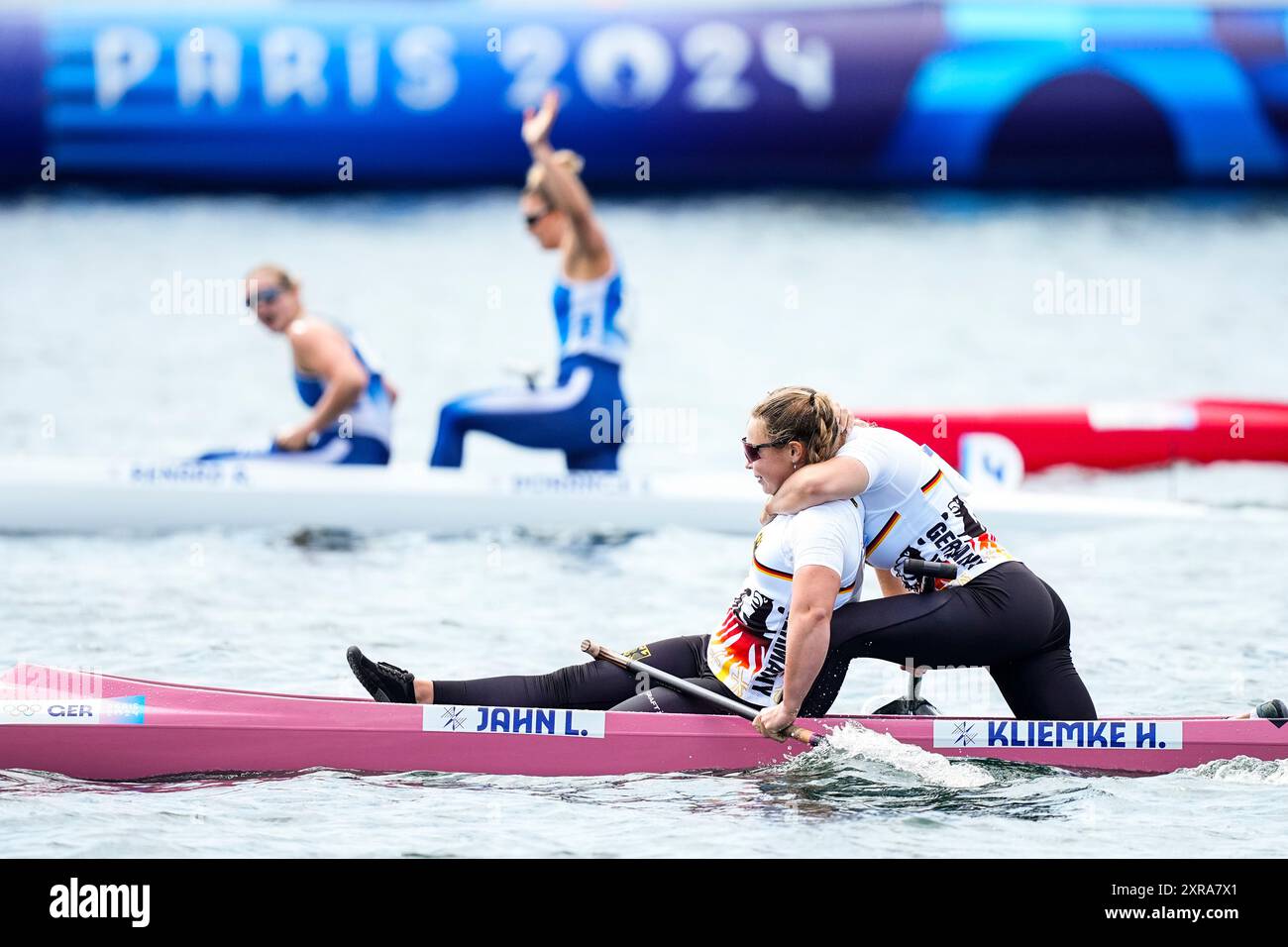 Lisa Jahn and Hedi Moana Kliemke of Germany compete during Women's ...