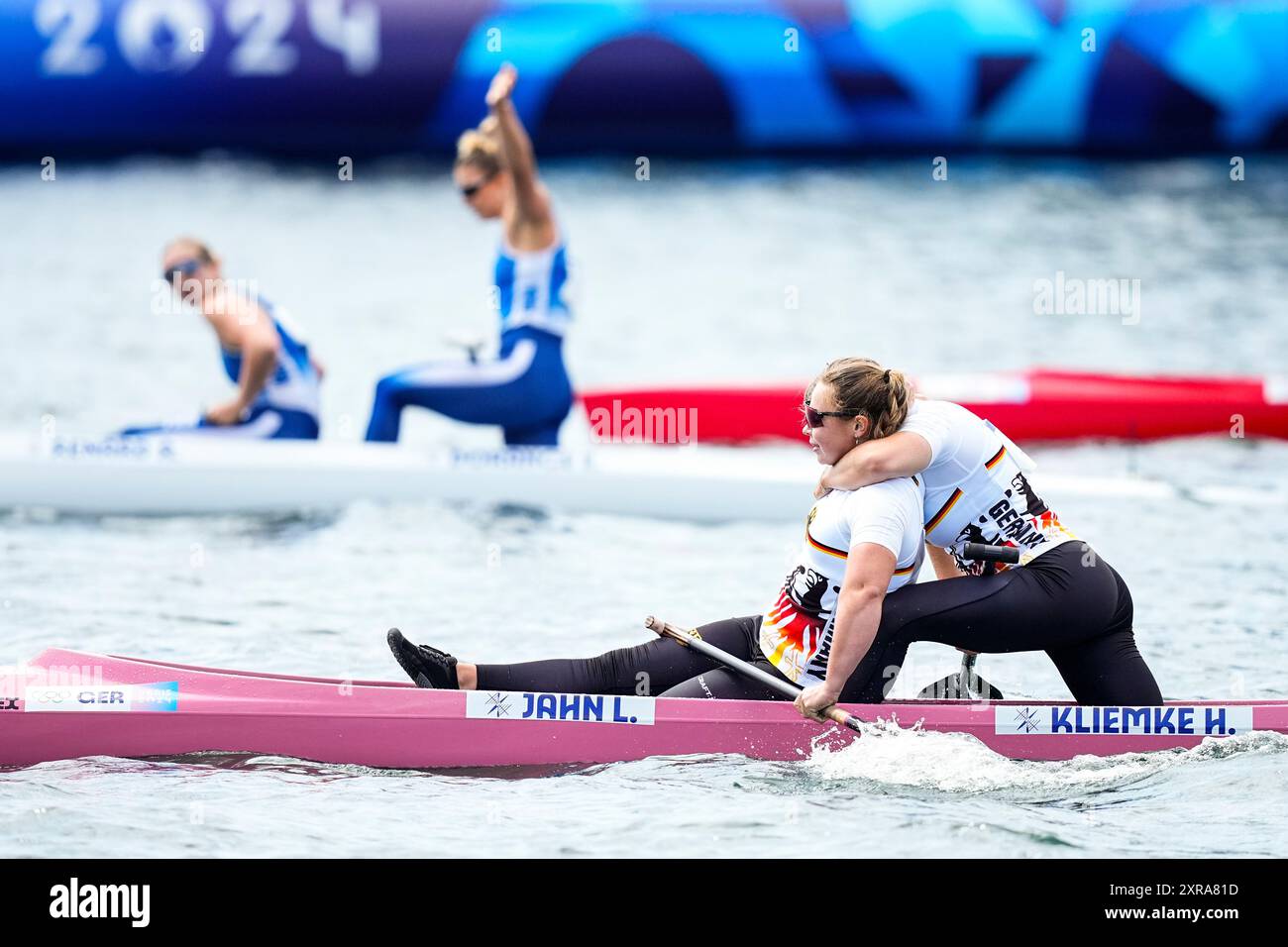 Lisa Jahn and Hedi Moana Kliemke of Germany compete during Women's ...