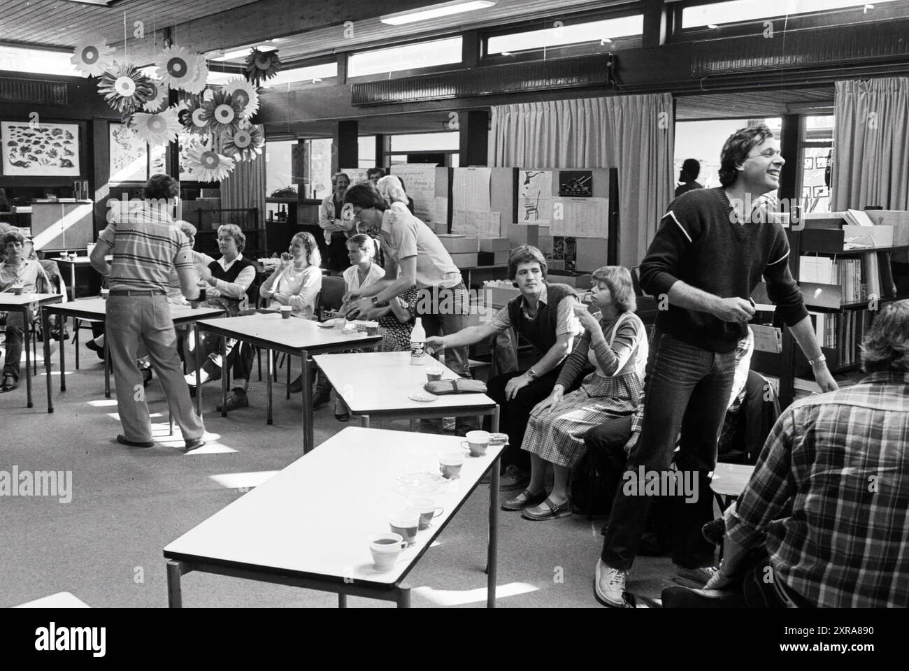 Empty classroom protest meeting hi-res stock photography and images - Alamy