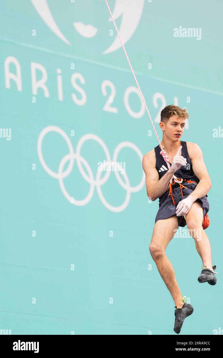 Toby Roberts of Great Britain gestures during Men's Boulder & Lead ...
