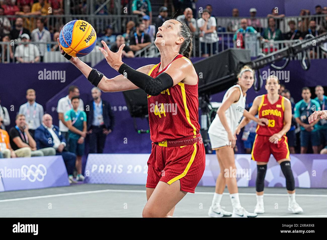 PARIS, FRANCE - AUGUST 5: Gracia Alonso of Spain shoots during the 3x3 ...
