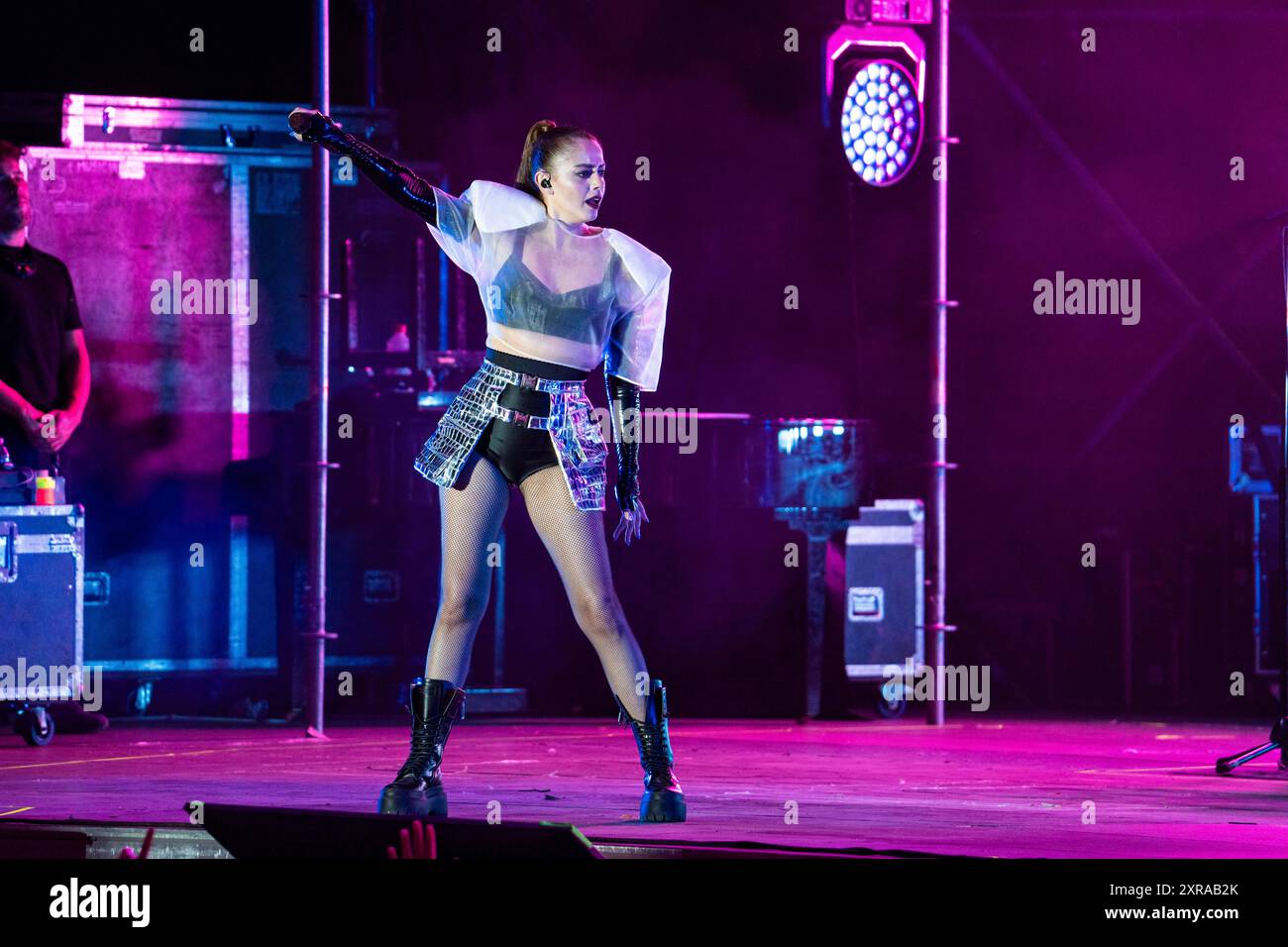 Pescara, Italy. 08th Aug, 2024. Italian singer Annalisa is performing ...