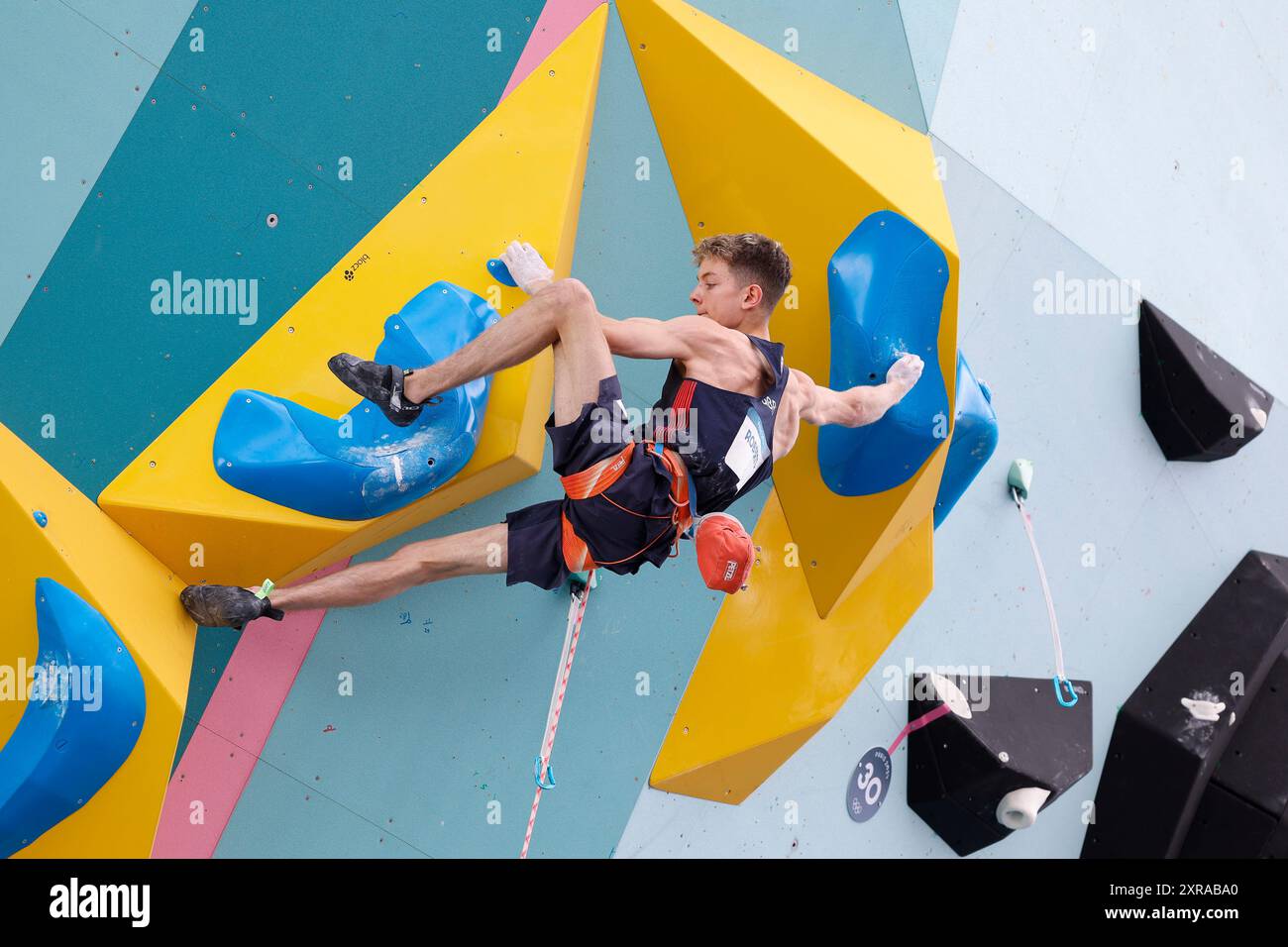 ROBERTS Toby of Great Britain Climbing Men's Boulder & Lead, Final Lead ...
