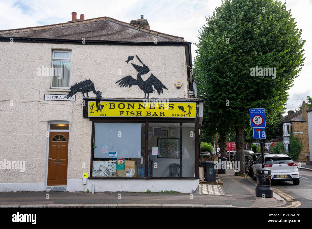 BANKSY © Jeff Moore - A new Banksy pelican artwork appears on ...