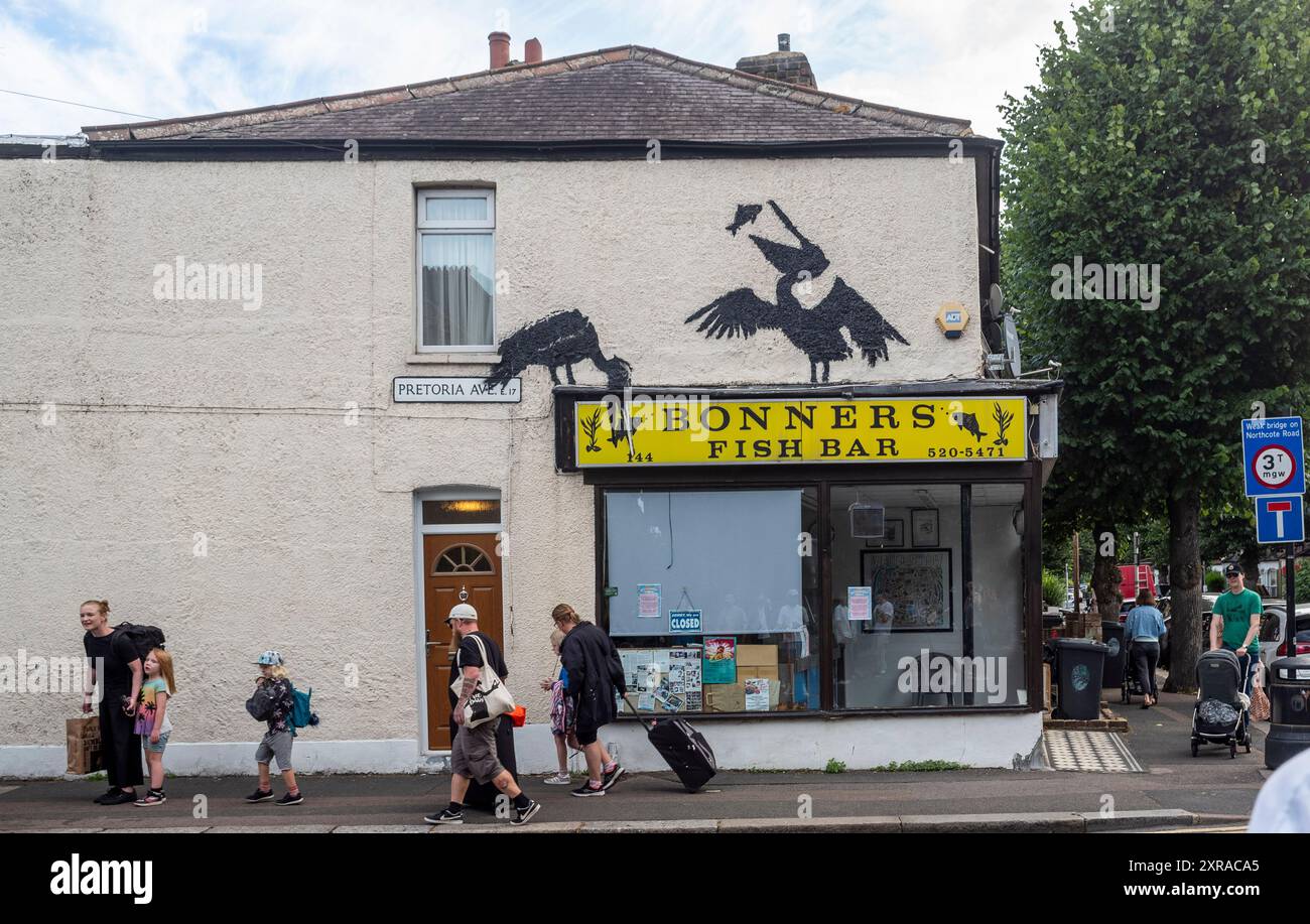 BANKSY © Jeff Moore - A new Banksy pelican artwork appears on ...