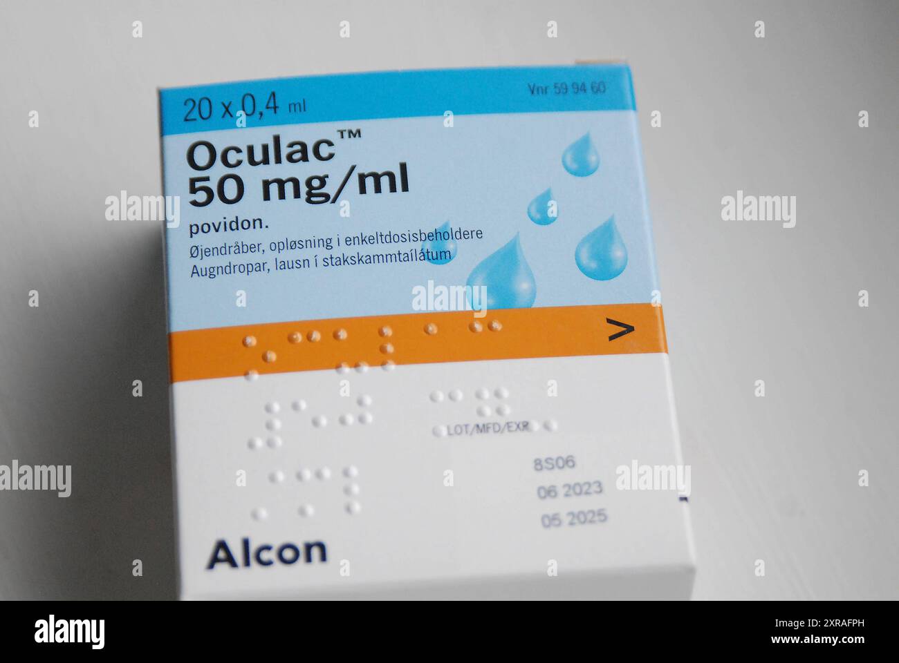 Alcon eye drop hi-res stock photography and images - Alamy
