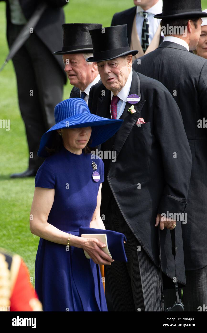 Lady chatto hi-res stock photography and images - Alamy