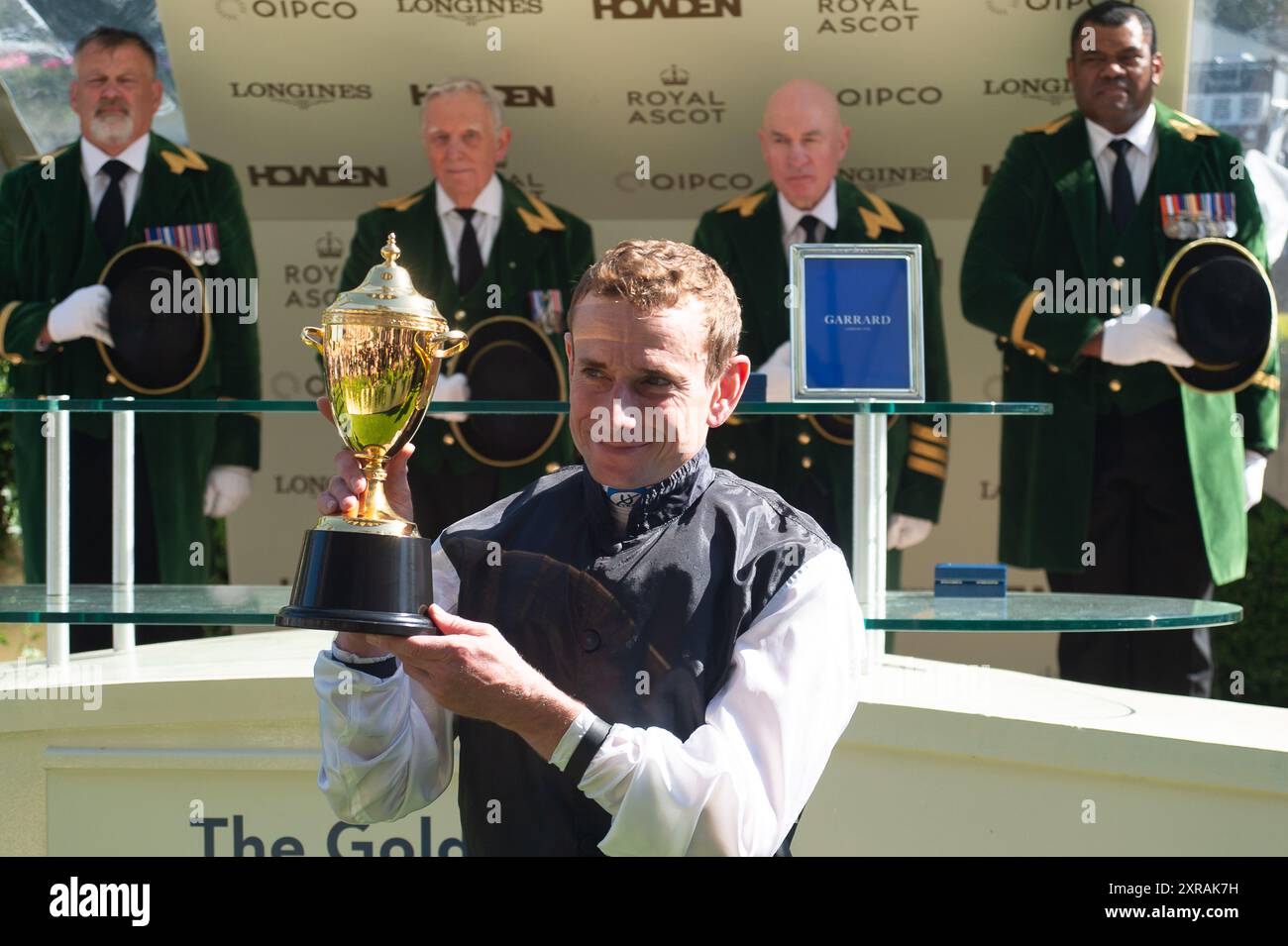 Royal ascot 2024 trophy hi-res stock photography and images - Alamy