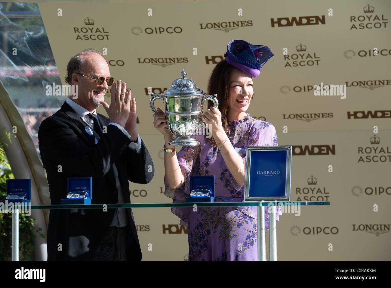 Ascot, UK. 20th June, 2024. Actor Tim McInnerny makes the winners ...