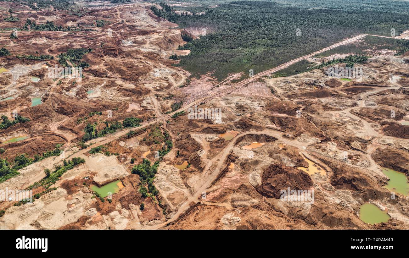 Nickel mining in Sulawesi, Indonesia Stock Photo - Alamy