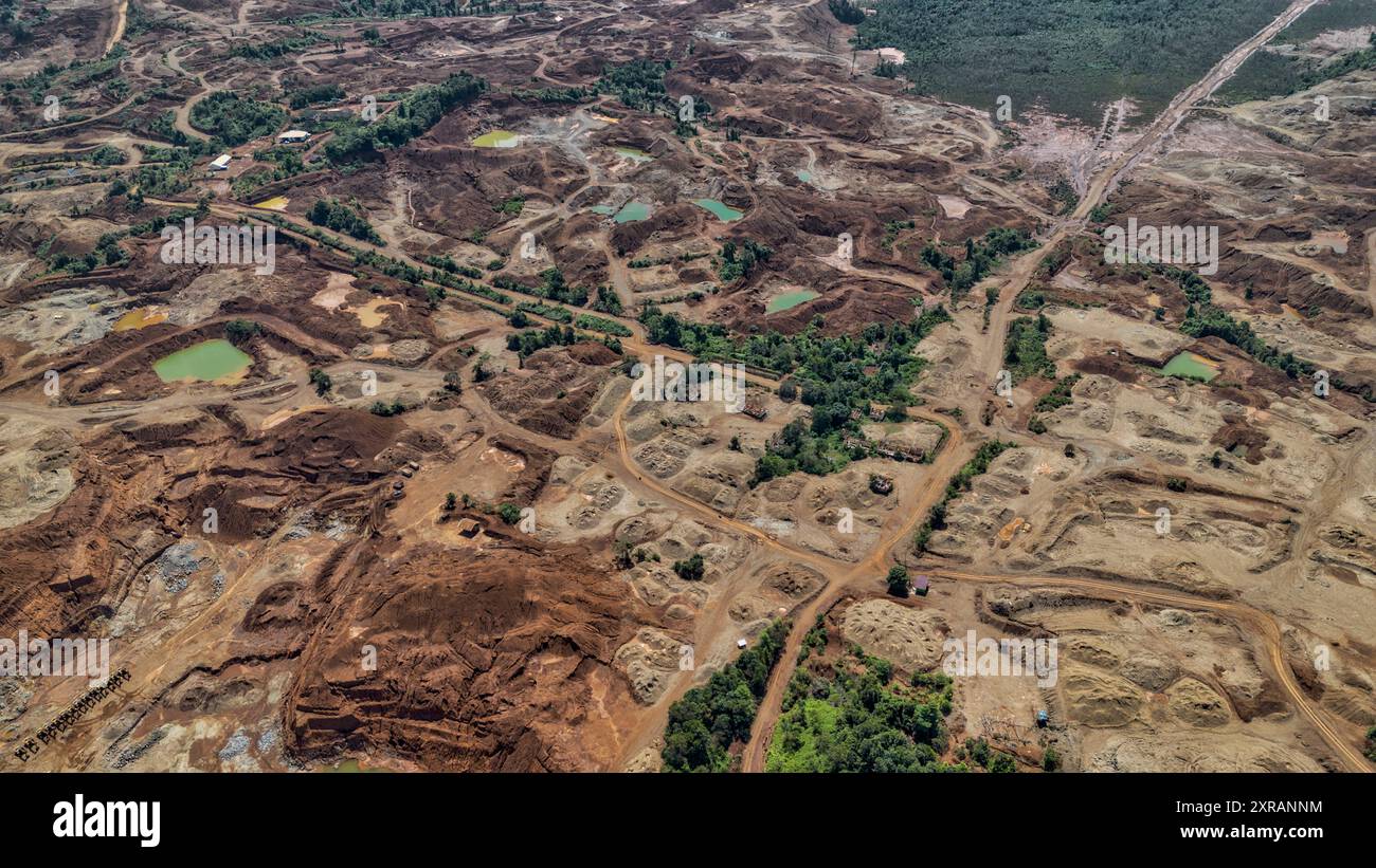 Nickel mining in Sulawesi, Indonesia Stock Photo - Alamy