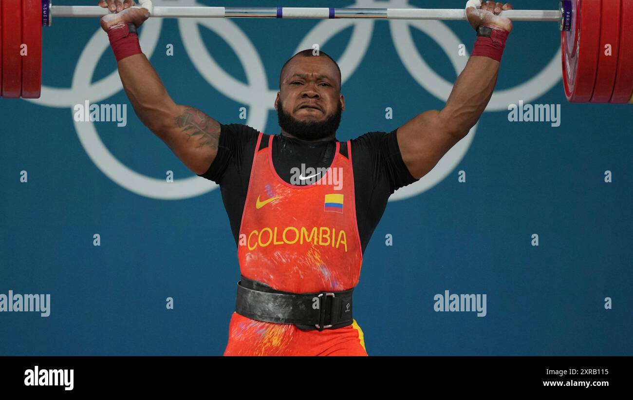 Yeison Lopes of Colombia competes during the men's 89kg weightlifting ...
