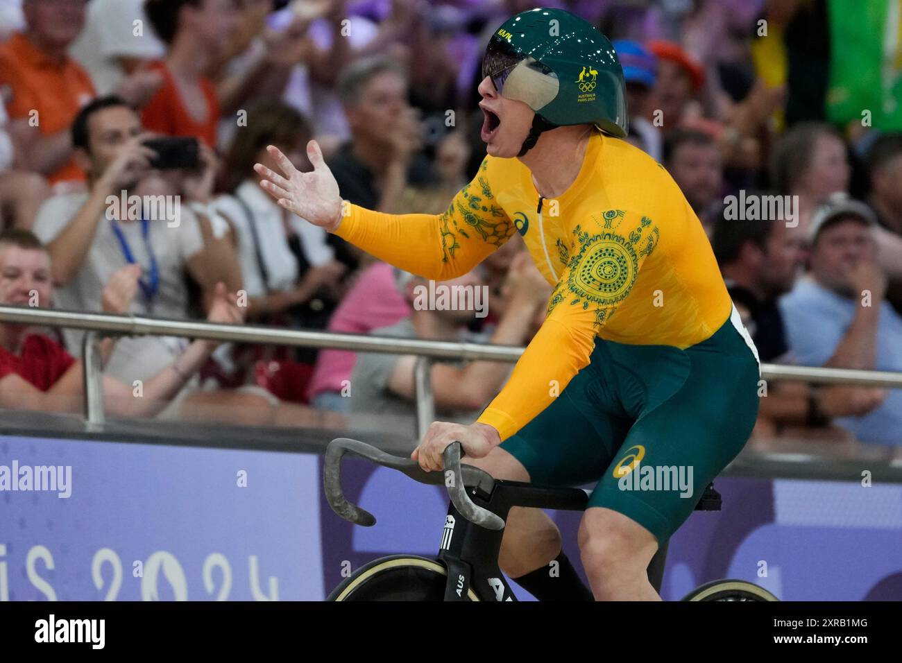 Matthew Richardson of Australia celebrates winning a men's sprint ...