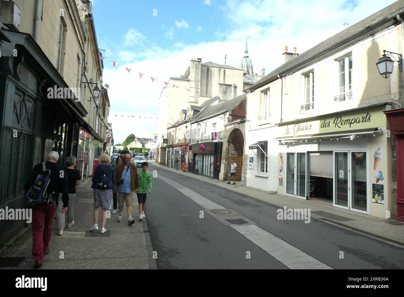 Tapestry bag drawing hi-res stock photography and images - Alamy