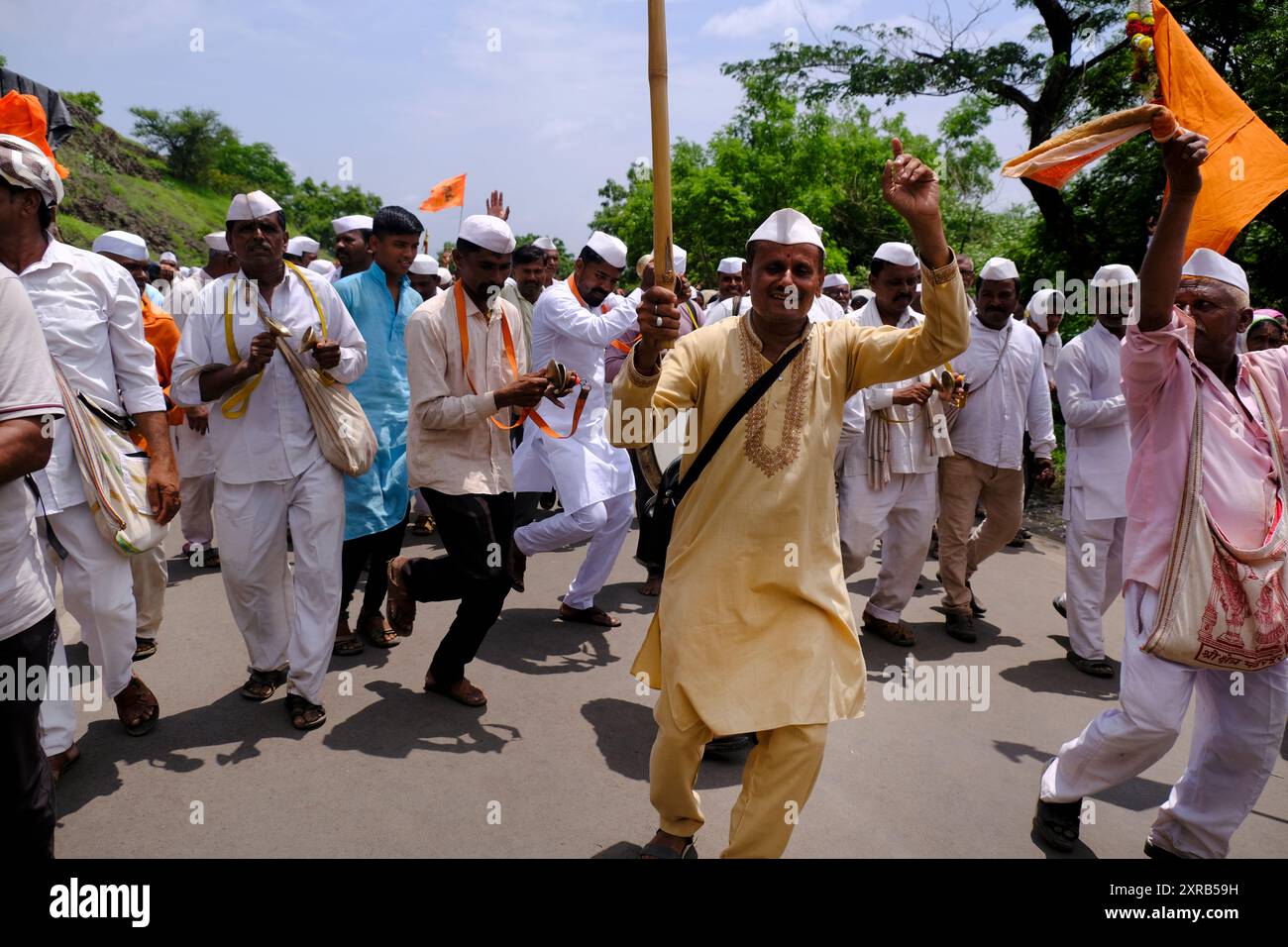 Pandharpur wari yatra maharashtra hi-res stock photography and images ...