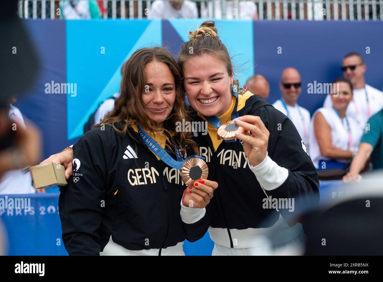 PASZEK Paulina, HAKE Jule Marie (Deutschland) jubeln ueber Platz 3 und ...
