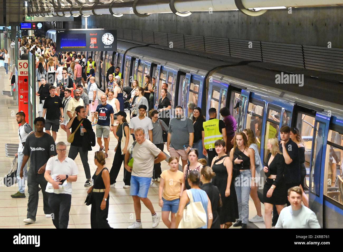 Bahnhof muenchen ost hi-res stock photography and images - Alamy