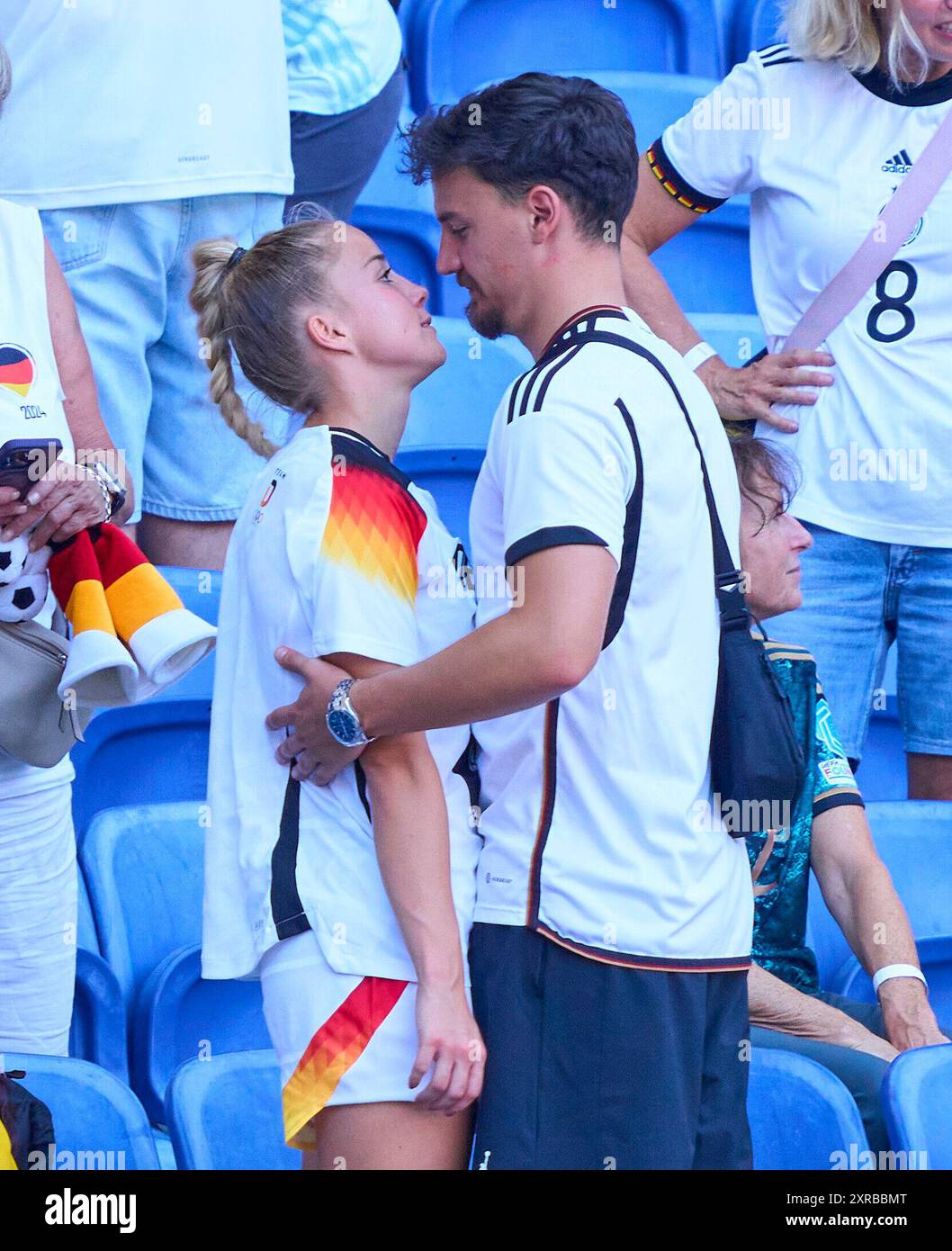Giulia Gwinn, DFB Frauen 15 with jersey of injured Lena Oberdorf and ...