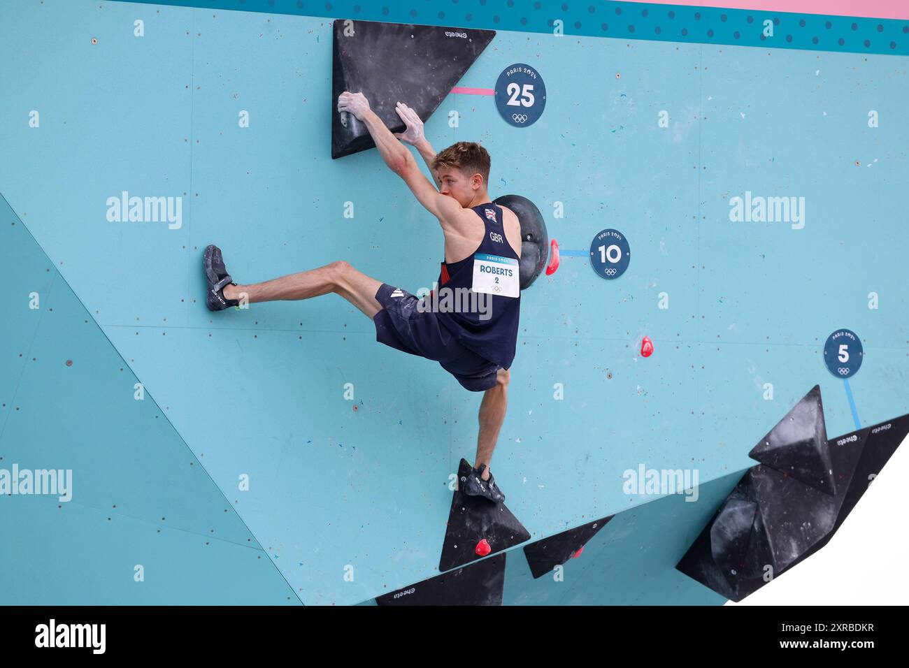 ROBERTS Toby of Great Britain Climbing Men's Boulder & Lead, Final Lead ...