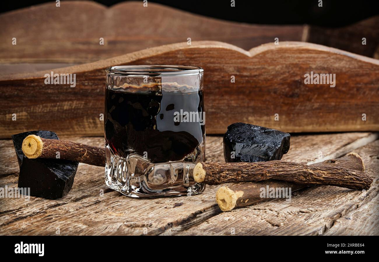 Table with roots hi-res stock photography and images - Alamy