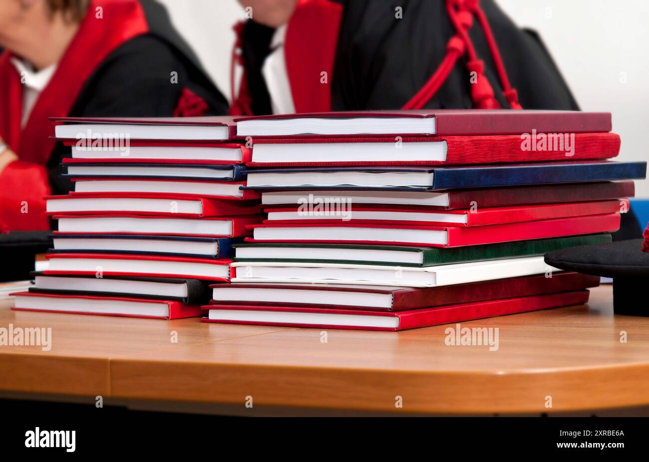 Graduation thesis hi-res stock photography and images - Alamy