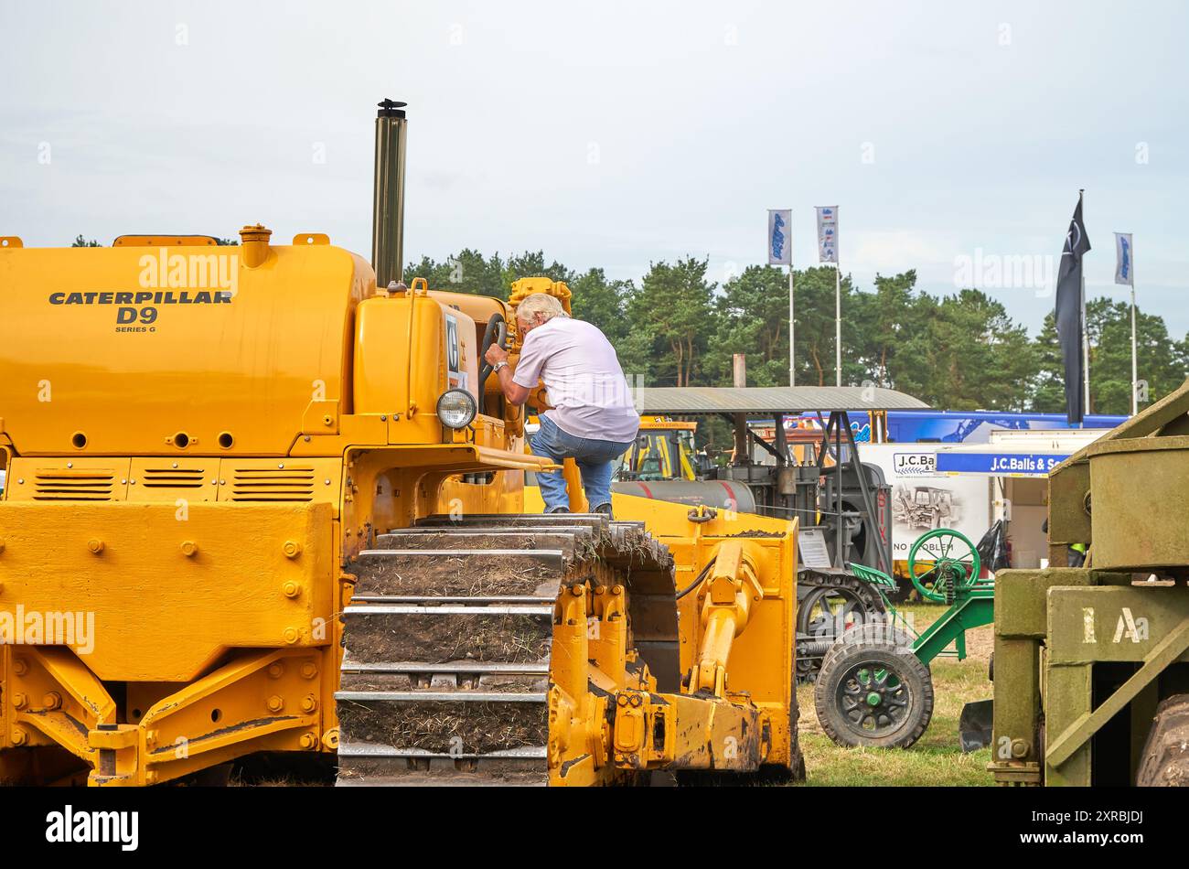 Large D9 Caterpillar bulldozer at the Cromford Steam Rally, Derbyshire ...