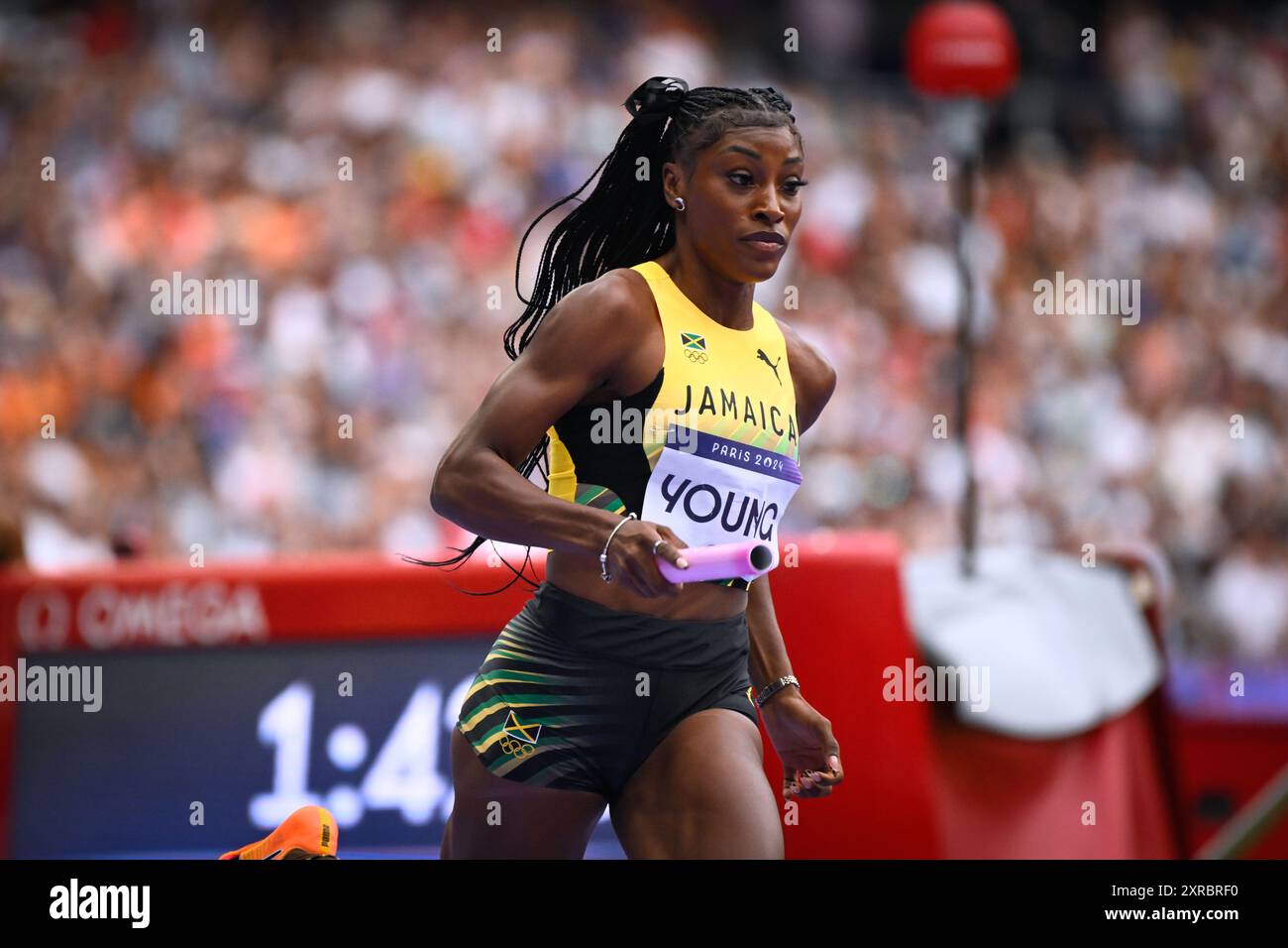 Charokee young hi-res stock photography and images - Alamy