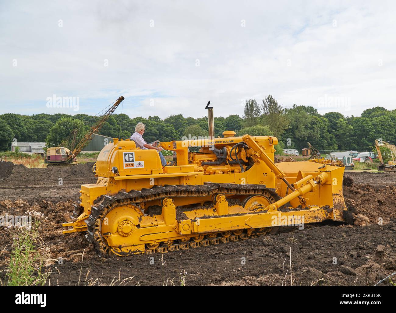 Large D9 Caterpillar bulldozer at the Cromford Steam Rally, Derbyshire ...