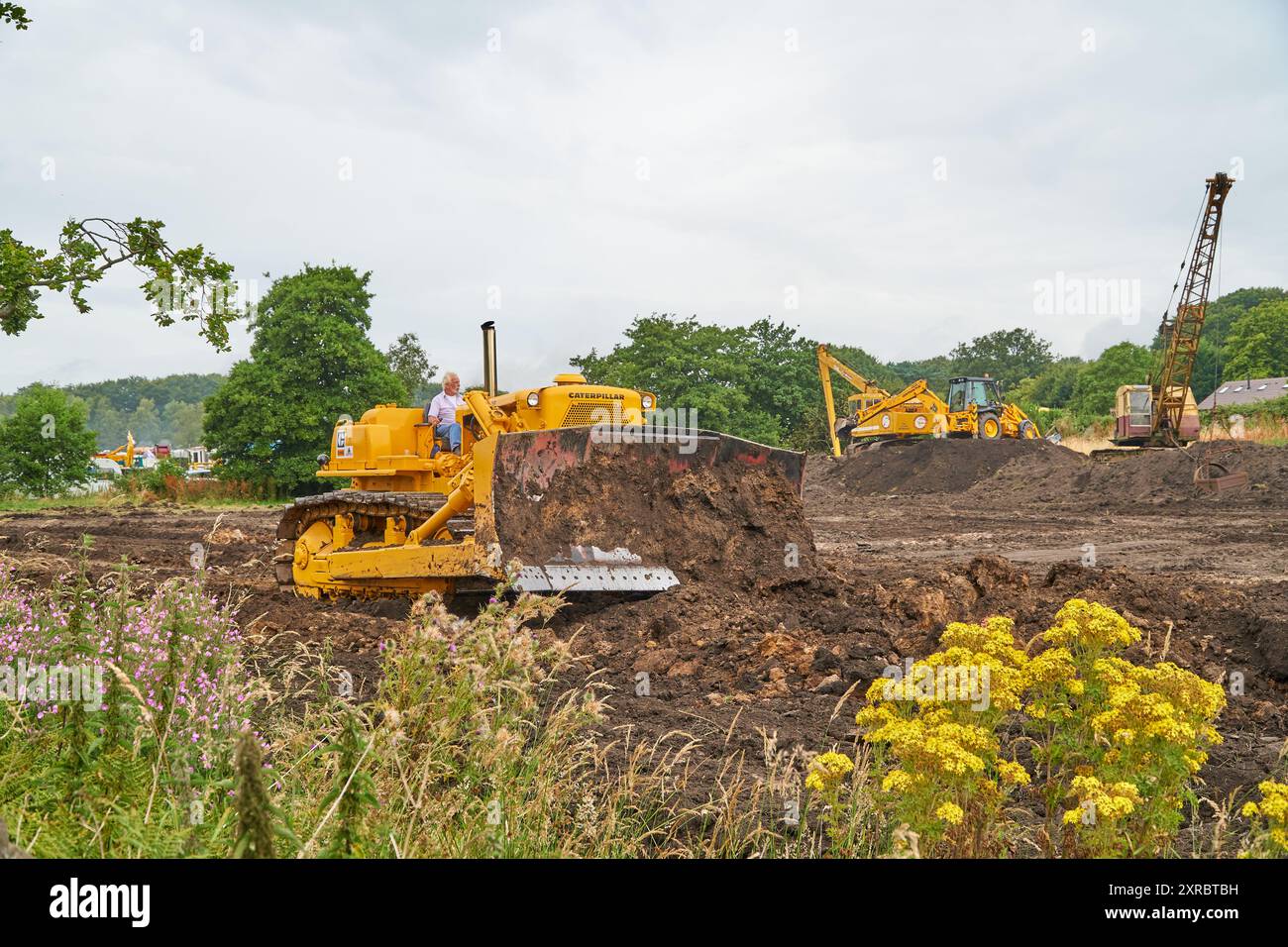 Large D9 Caterpillar bulldozer at the Cromford Steam Rally, Derbyshire ...