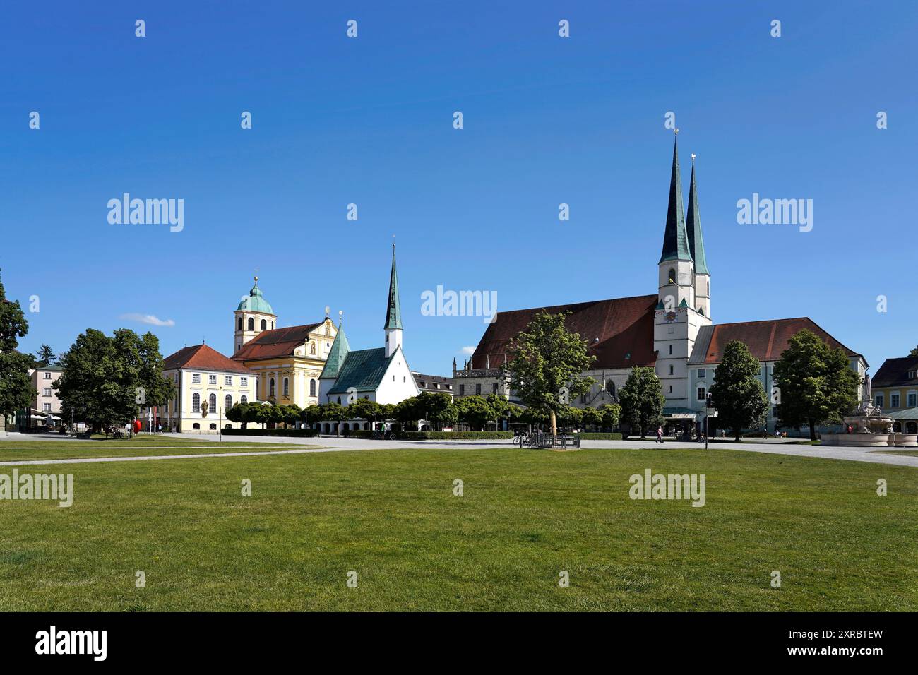 Germany, Bavaria, Upper Bavaria, Altötting, Kapellplatz, Congregation ...