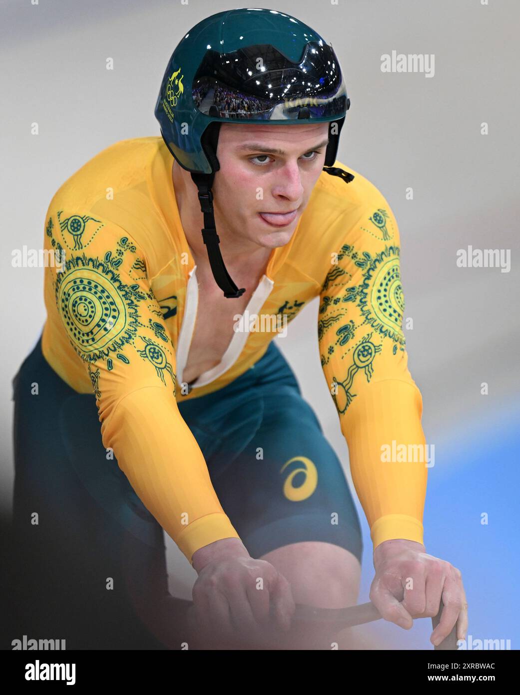 Paris, France. 9th Aug, 2024. Matthew Richardson of Australia reacts ...