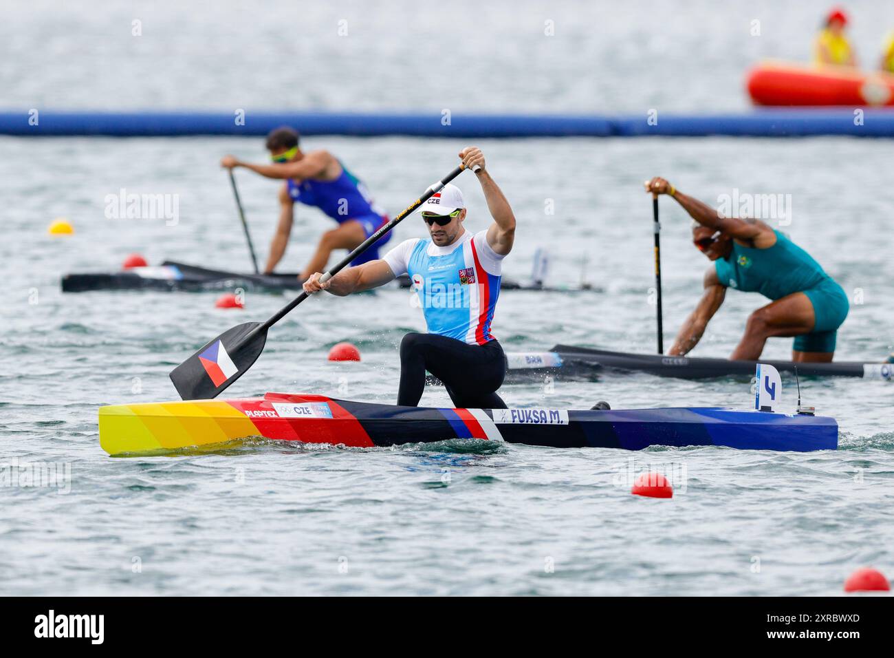 (240809) -- VAIRES-SUR-MARNE, Aug. 9, 2024 (Xinhua) -- Martin Fuksa (C ...