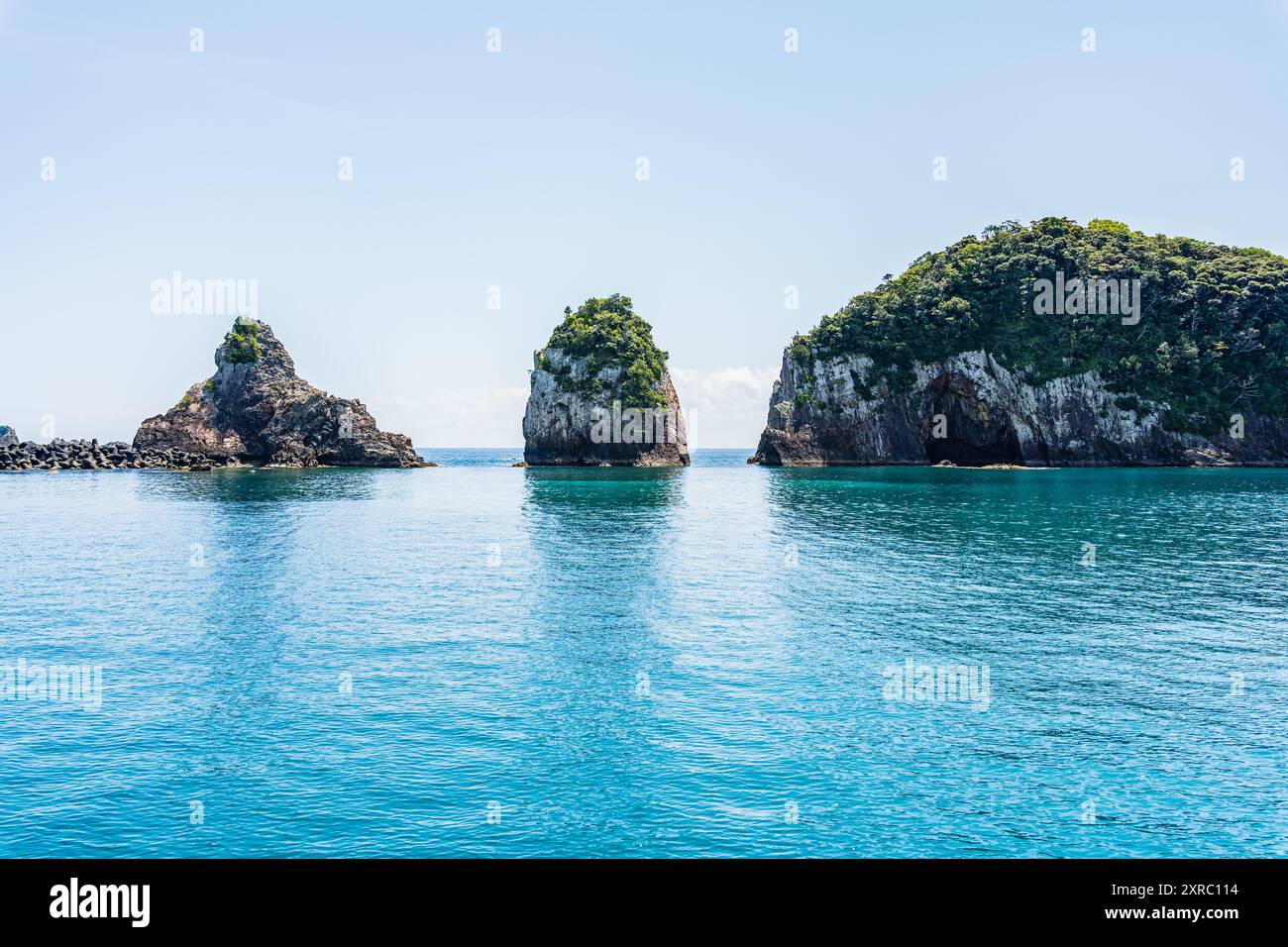 Dramatic karst limstone in the coast of Pacific Ocean in Nachikatsuura ...