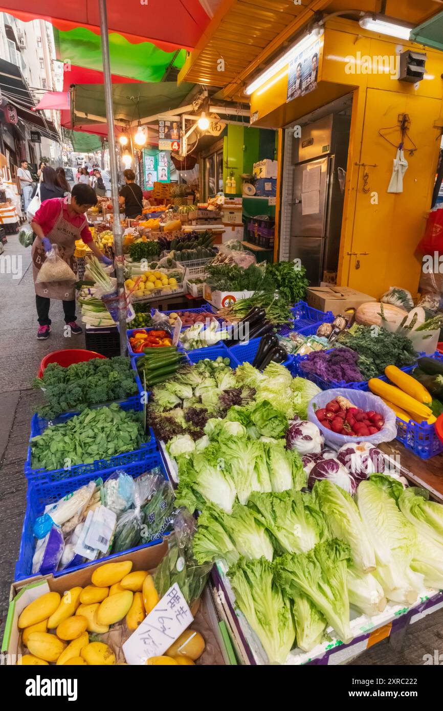 China, Hong Kong, Hong Kong Island, Central, Fruit and Vegetable Shop ...