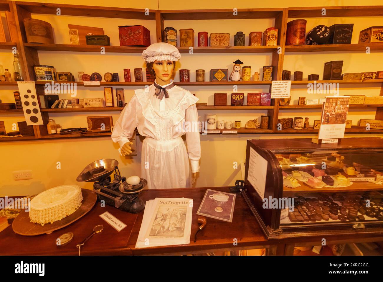 Historical grocery shop hi-res stock photography and images - Alamy